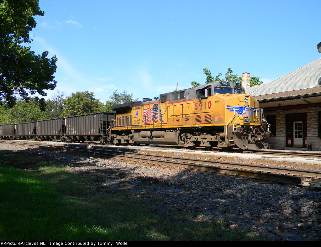 UP 5910 is the DPU on UP Train CCSBR-21